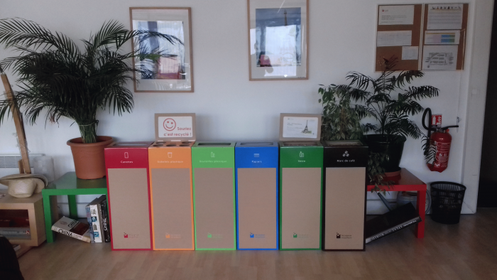 Recyclage au bureau avec "Les Joyeux Recycleurs"